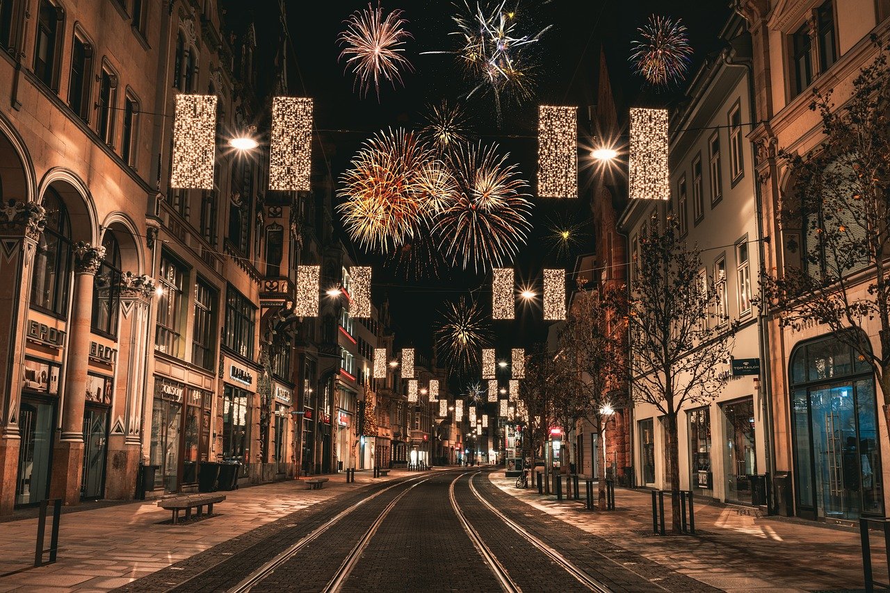 10 Unique New Year’s Eve Traditions from Around the World - Retirement ...